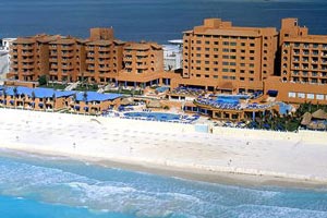Barcelo Tucancun Beach | 3 and a half Star All Inclusive | Riviera Maya ...